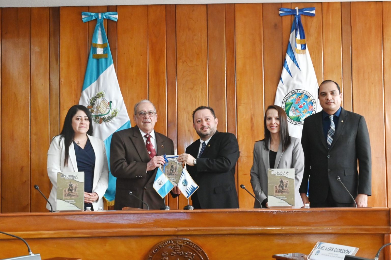 USAC presenta el libro… | Soy USAC